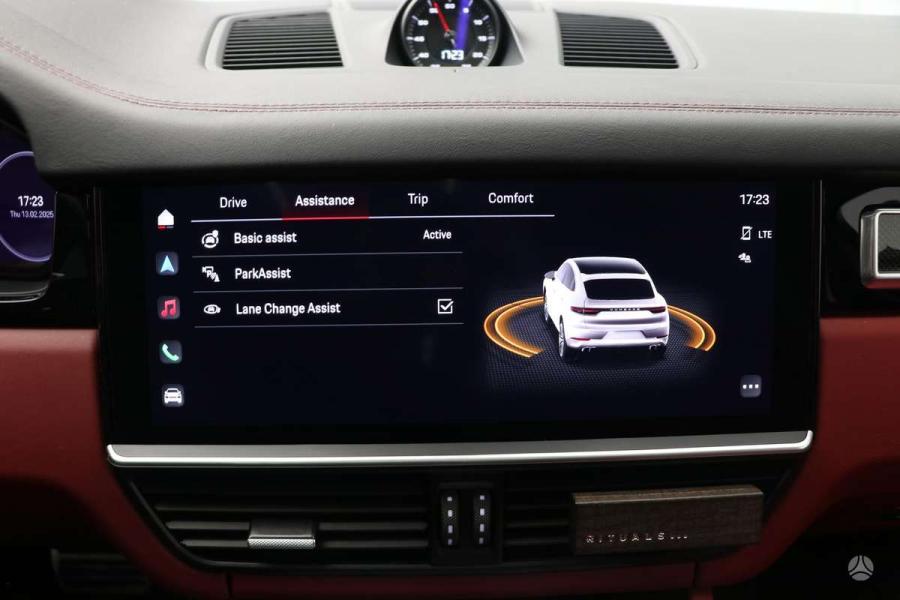 Черный Порше Cayenne Coupe 2023 в Вильнюс, объемом двигателя 4.00 л и пробегом 65 тыс. км за 81900 €, фото 21 на AUTOMOTO.COM.LV