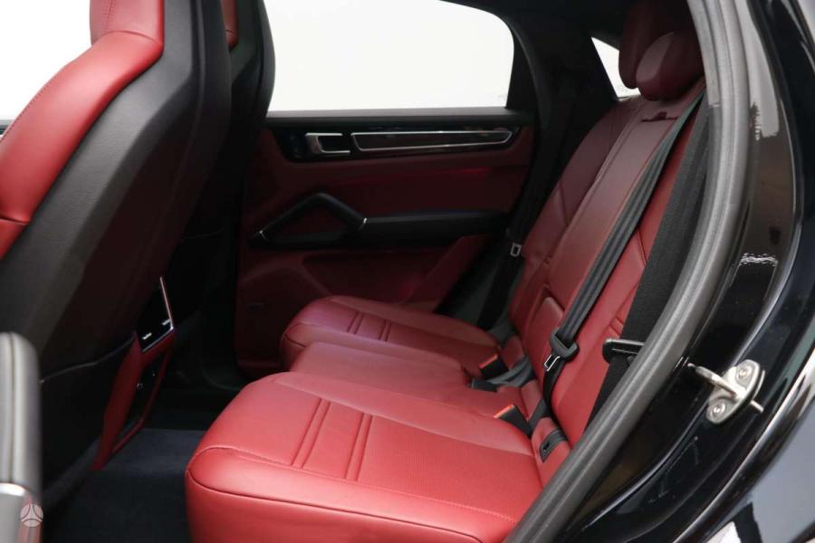 Melns Porsche Cayenne Coupe 2023 Viļņa, ar dzinēja tilpumu 4.00 L un nobraukumu 65 tūkst. km par 81900 €, foto 11 vietnē AUTOMOTO.COM.LV