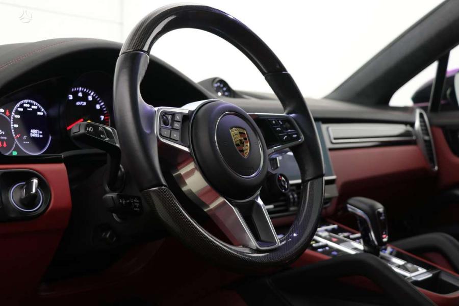 Melns Porsche Cayenne Coupe 2023 Viļņa, ar dzinēja tilpumu 4.00 L un nobraukumu 65 tūkst. km par 81900 €, foto 14 vietnē AUTOMOTO.COM.LV