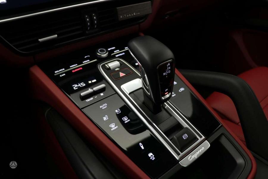 Черный Порше Cayenne Coupe 2023 в Вильнюс, объемом двигателя 4.00 л и пробегом 65 тыс. км за 82990 €, фото 23 на AUTOMOTO.COM.LV