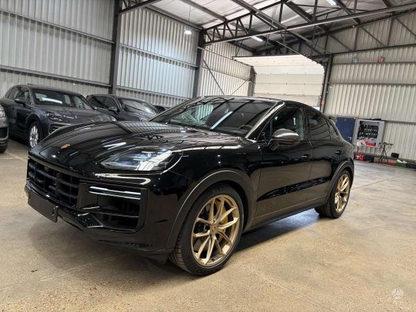Черный Порше Cayenne Coupe 2024 в Вильнюс, объемом двигателя 0.00 л и пробегом 86 тыс. км за 132000 €, фото 2 на AUTOMOTO.COM.LV
