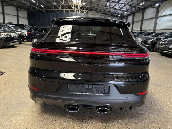 Черный Порше Cayenne Coupe 2024 в Вильнюс, объемом двигателя 0.00 л и пробегом 86 тыс. км за 132000 €, фото 6 на AUTOMOTO.COM.LV