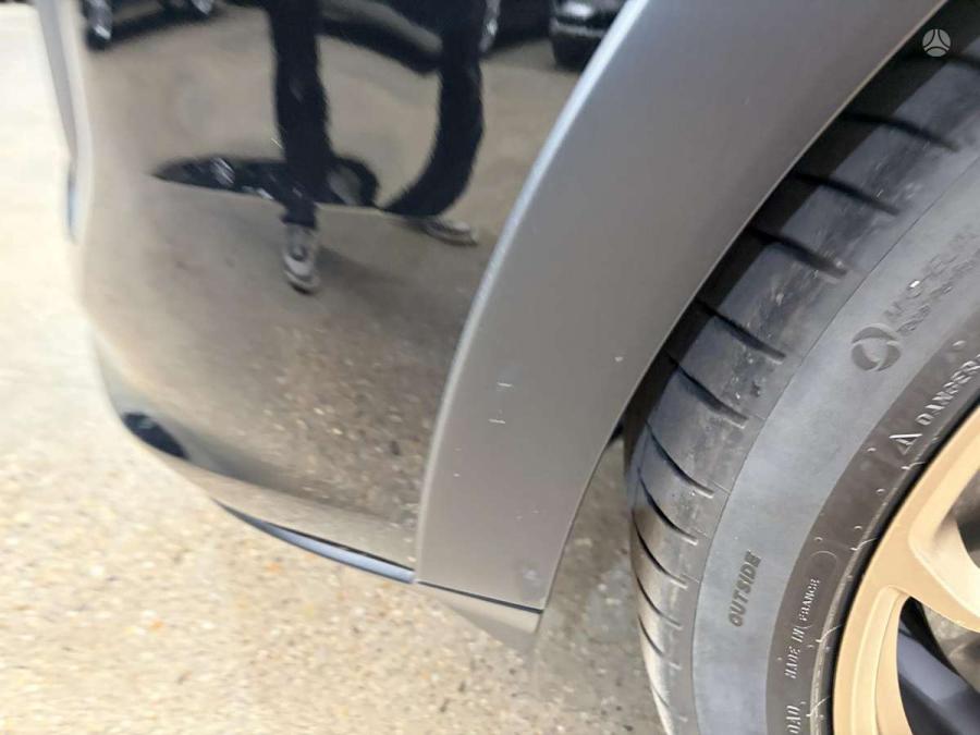 Melns Porsche Cayenne Coupe 2024 Viļņa, ar dzinēja tilpumu 0.00 L un nobraukumu 86 tūkst. km par 132000 €, foto 29 vietnē AUTOMOTO.COM.LV