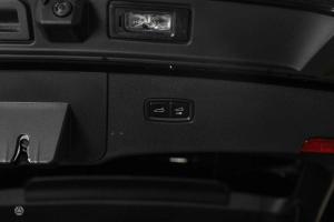 Black Porsche Cayenne Coupe 2025 in Riga, with an engine capacity of 0.00 L and mileage of 10 thousand km for 139900 €, photo 37 on AUTOMOTO.COM.LV