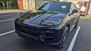 Melns Porsche Cayenne Coupe 2026 Viļņa, ar dzinēja tilpumu 3.00 L un nobraukumu 0 tūkst. km par 149919 €, foto  vietnē AUTOMOTO.COM.LV