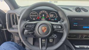 Melns Porsche Cayenne Coupe 2026 Viļņa, ar dzinēja tilpumu 3.00 L un nobraukumu 0 tūkst. km par 149919 €, foto 17 vietnē AUTOMOTO.COM.LV