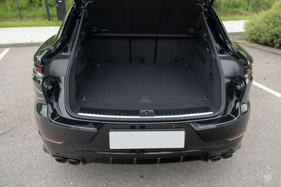 Black Porsche Cayenne Coupe 2026 in Vilnius, with an engine capacity of 3.00 L and mileage of 0 thousand km for 145200 €, photo 11 on AUTOMOTO.COM.LV