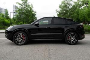 Black Porsche Cayenne Coupe 2026 in Vilnius, with an engine capacity of 3.00 L and mileage of 0 thousand km for 145200 €, photo 23 on AUTOMOTO.COM.LV