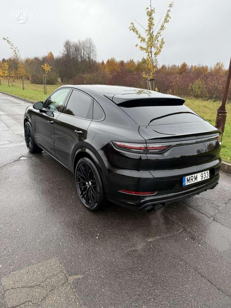 Black Porsche Cayenne Coupe 2020 in Siauliai, with an engine capacity of 4.00 L and mileage of 85 thousand km for 72000 €, photo 4 on AUTOMOTO.COM.LV