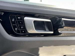Black Porsche Cayenne Coupe 2020 in Siauliai, with an engine capacity of 4.00 L and mileage of 85 thousand km for 72000 €, photo 14 on AUTOMOTO.COM.LV
