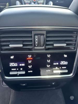 Black Porsche Cayenne Coupe 2020 in Siauliai, with an engine capacity of 4.00 L and mileage of 85 thousand km for 72000 €, photo 15 on AUTOMOTO.COM.LV