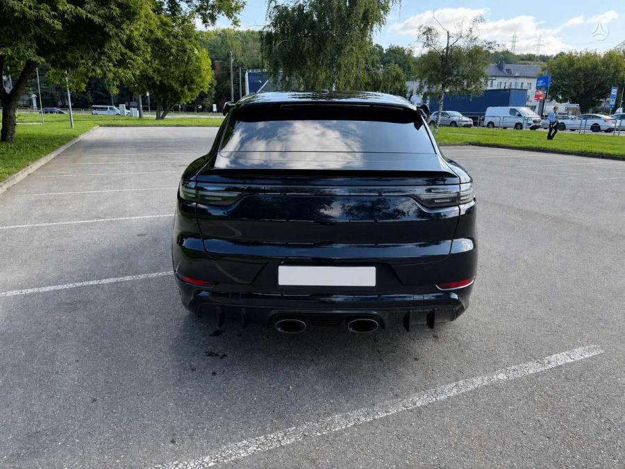 Blue Porsche Cayenne Coupe 2022 in Kaunas, with an engine capacity of 4.00 L and mileage of 28 thousand km for 145000 €, photo 7 on AUTOMOTO.COM.LV