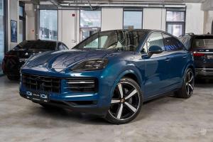 Blue Porsche Cayenne Coupe 2024 in Kaunas, with an engine capacity of 3.00 L and mileage of 21 thousand km for 102950 €, photo 3 on AUTOMOTO.COM.LV