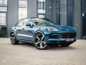 Blue Porsche Cayenne Coupe 2024 in Kaunas, with an engine capacity of 3.00 L and mileage of 25 thousand km for 99450 €, photo  on AUTOMOTO.COM.LV