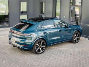 Blue Porsche Cayenne Coupe 2024 in Kaunas, with an engine capacity of 3.00 L and mileage of 25 thousand km for 99450 €, photo 15 on AUTOMOTO.COM.LV