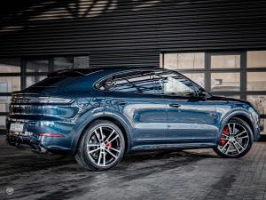 Blue Porsche Cayenne Coupe 2025 in Klaipeda, with an engine capacity of 0.40 L and mileage of 8 thousand km for 141911 €, photo 16 on AUTOMOTO.COM.LV