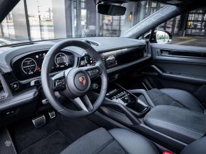 Zils Porsche Cayenne Coupe 2025 Klaipėda, ar dzinēja tilpumu 4.00 L un nobraukumu 8 tūkst. km par 141911 €, foto 25 vietnē AUTOMOTO.COM.LV