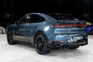 Синий Порше Cayenne Coupe 2025 в Рига, объемом двигателя 3.67 л и пробегом 4 тыс. км за 159000 €, фото 6 на AUTOMOTO.COM.LV
