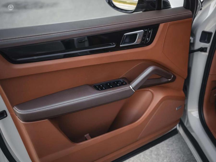 Коричневый Порше Cayenne Coupe 2021 в Вильнюс, объемом двигателя 0.00 л и пробегом 97 тыс. км за 64911 €, фото 37 на AUTOMOTO.COM.LV