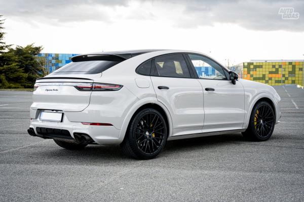 Porsche Cayenne Coupe 2020 Viļņa, ar dzinēja tilpumu 4.00 L un nobraukumu 56 tūkst. km par 85900 €, foto 3 vietnē AUTOMOTO.COM.LV