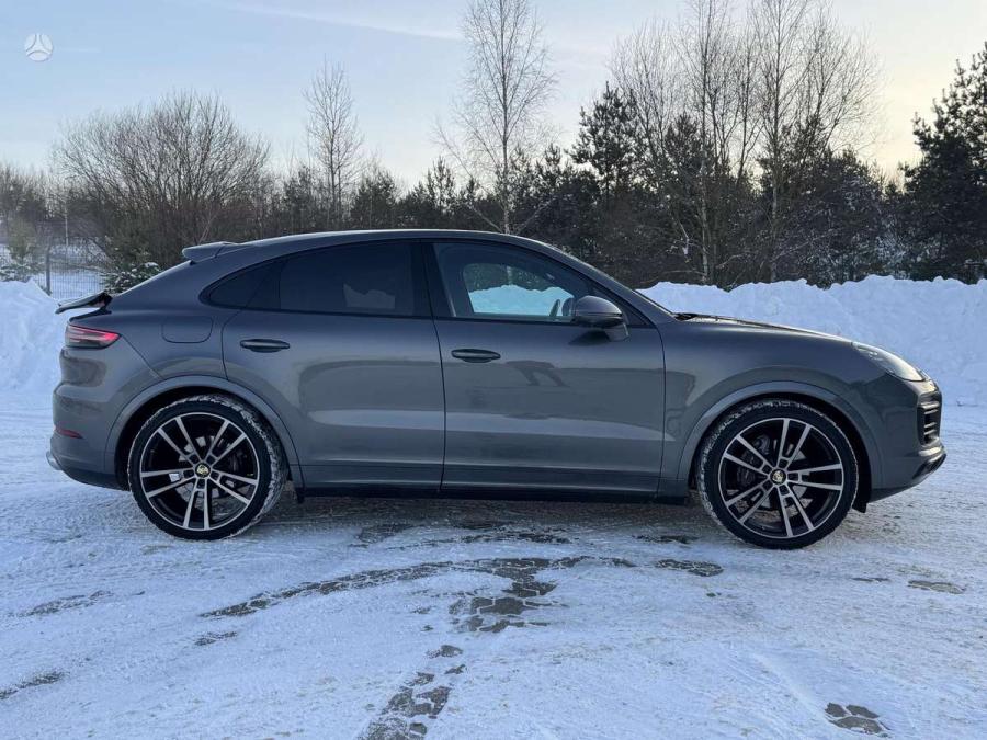 Серый Порше Cayenne Coupe 2019 в Вильнюс, объемом двигателя 3.00 л и пробегом 98 тыс. км за 49900 €, фото 3 на AUTOMOTO.COM.LV