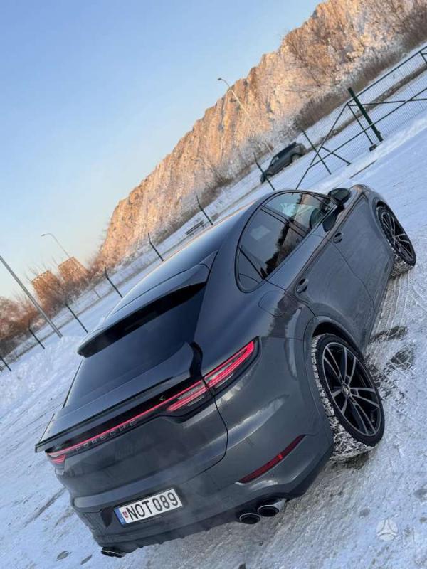 Pelēks Porsche Cayenne Coupe 2019 Viļņa, ar dzinēja tilpumu 3.00 L un nobraukumu 98 tūkst. km par 49900 €, foto 9 vietnē AUTOMOTO.COM.LV