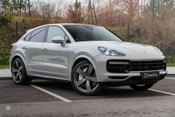 Pelēks Porsche Cayenne Coupe 2019 Viļņa, ar dzinēja tilpumu 4.00 L un nobraukumu 70 tūkst. km par 84990 €, foto 3 vietnē AUTOMOTO.COM.LV