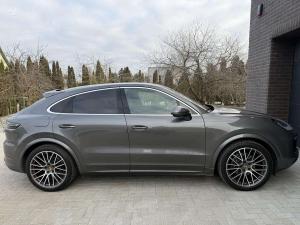 Grey Porsche Cayenne Coupe 2019 in Vilnius, with an engine capacity of 3.00 L and mileage of 97 thousand km for 49900 €, photo 5 on AUTOMOTO.COM.LV