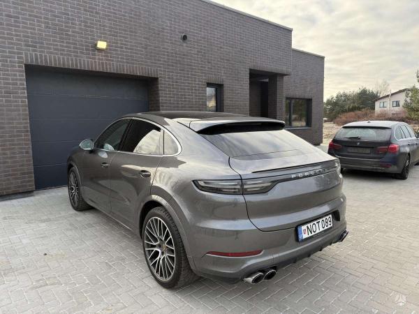 Pelēks Porsche Cayenne Coupe 2019 Viļņa, ar dzinēja tilpumu 3.00 L un nobraukumu 97 tūkst. km par 48900 €, foto 6 vietnē AUTOMOTO.COM.LV