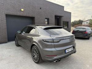 Grey Porsche Cayenne Coupe 2019 in Vilnius, with an engine capacity of 3.00 L and mileage of 97 thousand km for 48900 €, photo 6 on AUTOMOTO.COM.LV