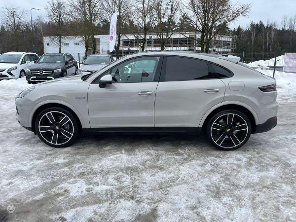 Pelēks Porsche Cayenne Coupe 2019 Kauņa, ar dzinēja tilpumu 3.00 L un nobraukumu 203 tūkst. km par 48500 €, foto 2 vietnē AUTOMOTO.COM.LV