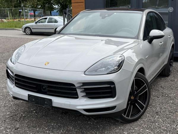 Grey Porsche Cayenne Coupe 2019 in Kaunas, with an engine capacity of 3.00 L and mileage of 200 thousand km for 43900 €, photo 1 on AUTOMOTO.COM.LV