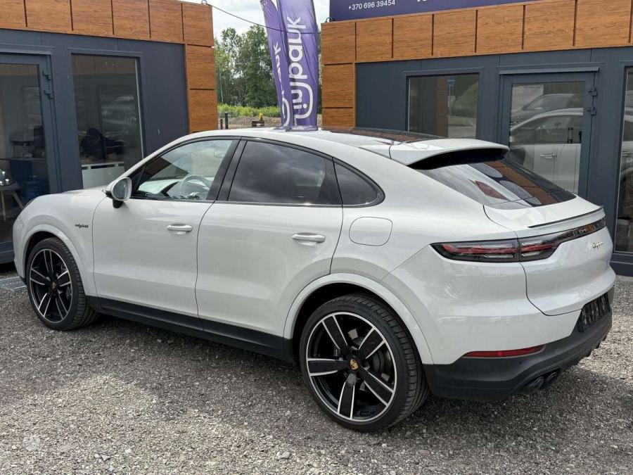 Серый Порше Cayenne Coupe 2019 в Каунас, объемом двигателя 3.00 л и пробегом 200 тыс. км за 43900 €, фото 5 на AUTOMOTO.COM.LV