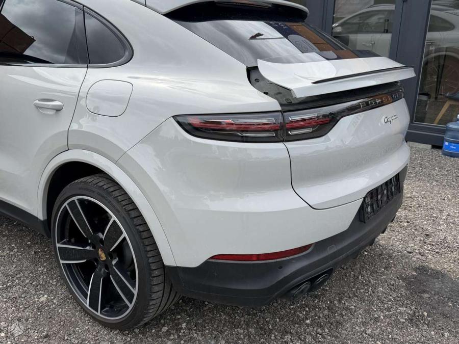 Серый Порше Cayenne Coupe 2019 в Каунас, объемом двигателя 3.00 л и пробегом 200 тыс. км за 43900 €, фото 7 на AUTOMOTO.COM.LV