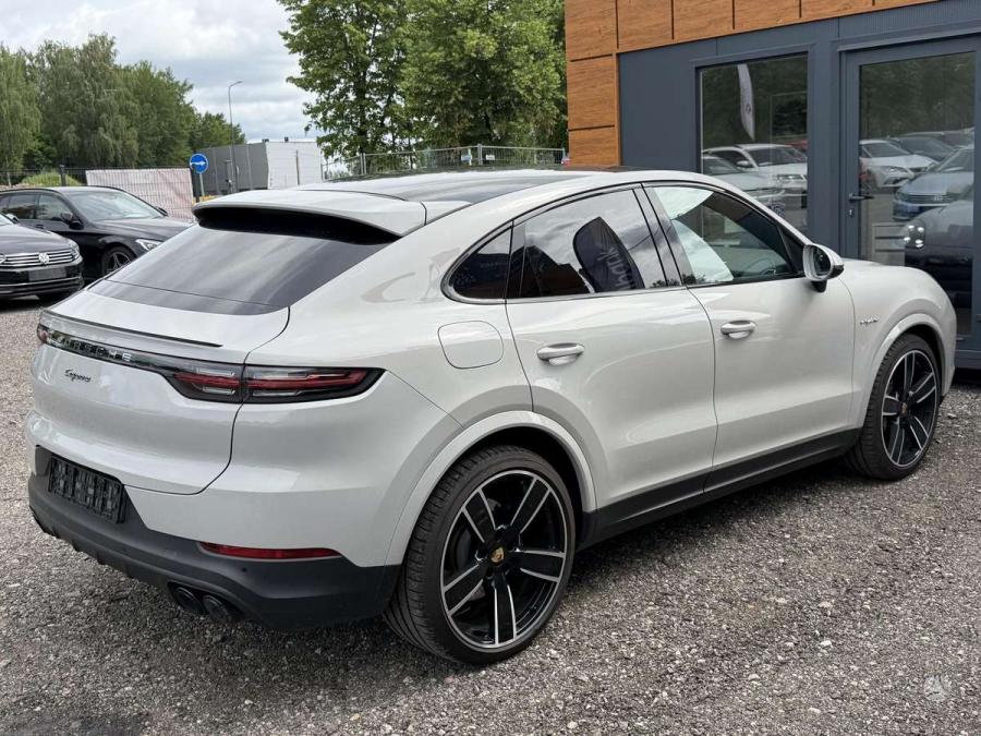 Серый Порше Cayenne Coupe 2019 в Каунас, объемом двигателя 3.00 л и пробегом 200 тыс. км за 43900 €, фото 9 на AUTOMOTO.COM.LV