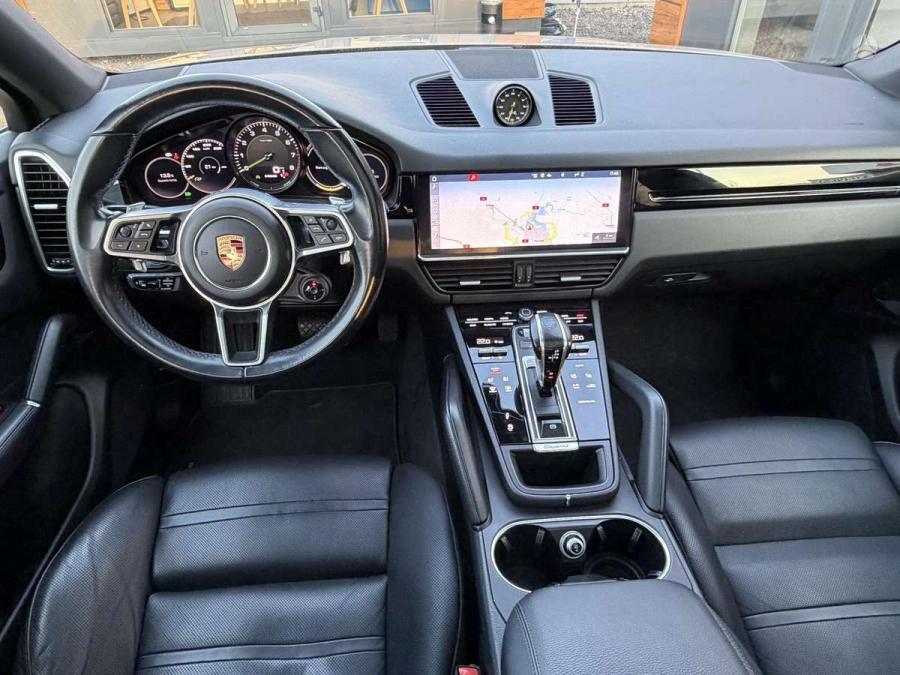 Серый Порше Cayenne Coupe 2019 в Каунас, объемом двигателя 3.00 л и пробегом 200 тыс. км за 43900 €, фото 25 на AUTOMOTO.COM.LV