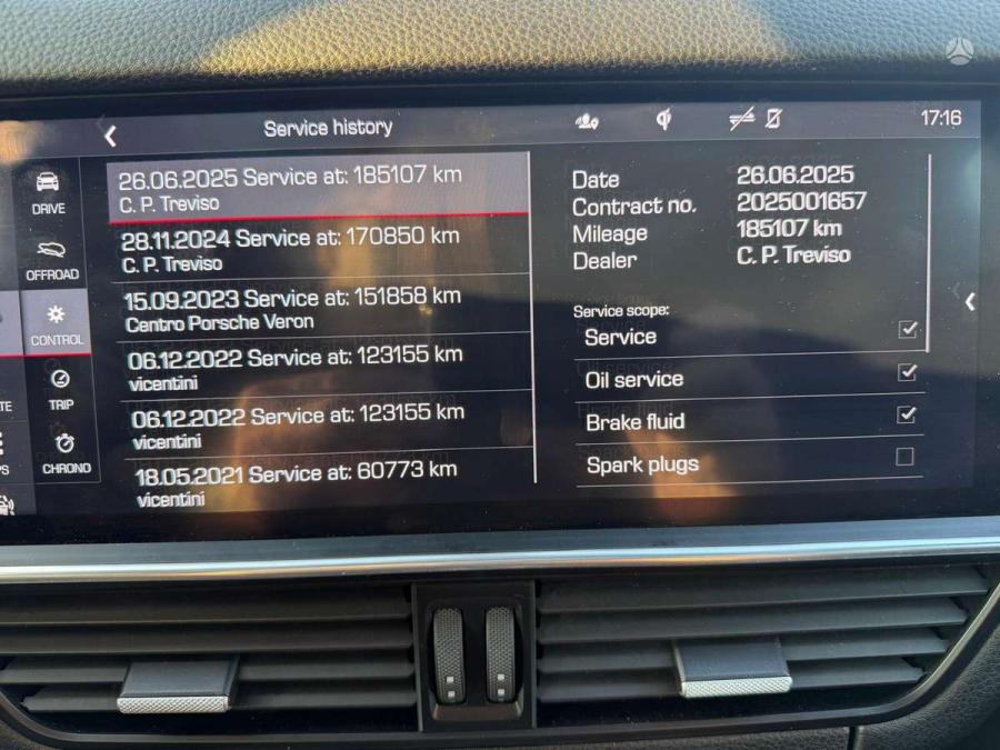 Серый Порше Cayenne Coupe 2019 в Каунас, объемом двигателя 3.00 л и пробегом 200 тыс. км за 43900 €, фото 31 на AUTOMOTO.COM.LV