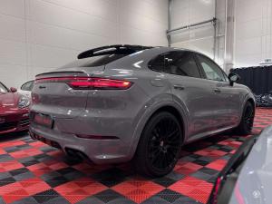 Grey Porsche Cayenne Coupe 2020 in Vilnius, with an engine capacity of 3.00 L and mileage of 70 thousand km for 59990 €, photo 4 on AUTOMOTO.COM.LV