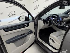 Серый Порше Cayenne Coupe 2020 в Авиженяй, объемом двигателя 3.00 л и пробегом 154 тыс. км за 57900 €, фото 23 на AUTOMOTO.COM.LV