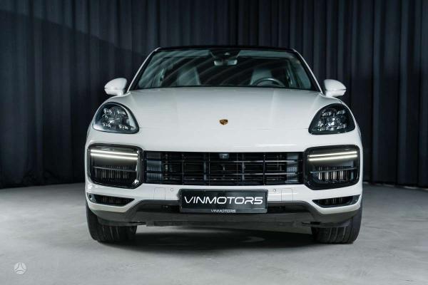 Серый Порше Cayenne Coupe 2020 в Вильнюс, объемом двигателя 4.40 л и пробегом 84 тыс. км за 74998 €, фото 2 на AUTOMOTO.COM.LV