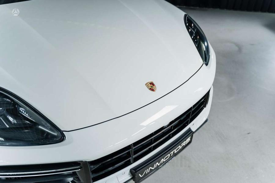 Pelēks Porsche Cayenne Coupe 2020 Viļņa, ar dzinēja tilpumu 4.40 L un nobraukumu 84 tūkst. km par 74998 €, foto 8 vietnē AUTOMOTO.COM.LV
