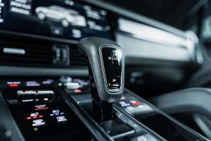 Pelēks Porsche Cayenne Coupe 2020 Viļņa, ar dzinēja tilpumu 4.40 L un nobraukumu 84 tūkst. km par 74998 €, foto 34 vietnē AUTOMOTO.COM.LV