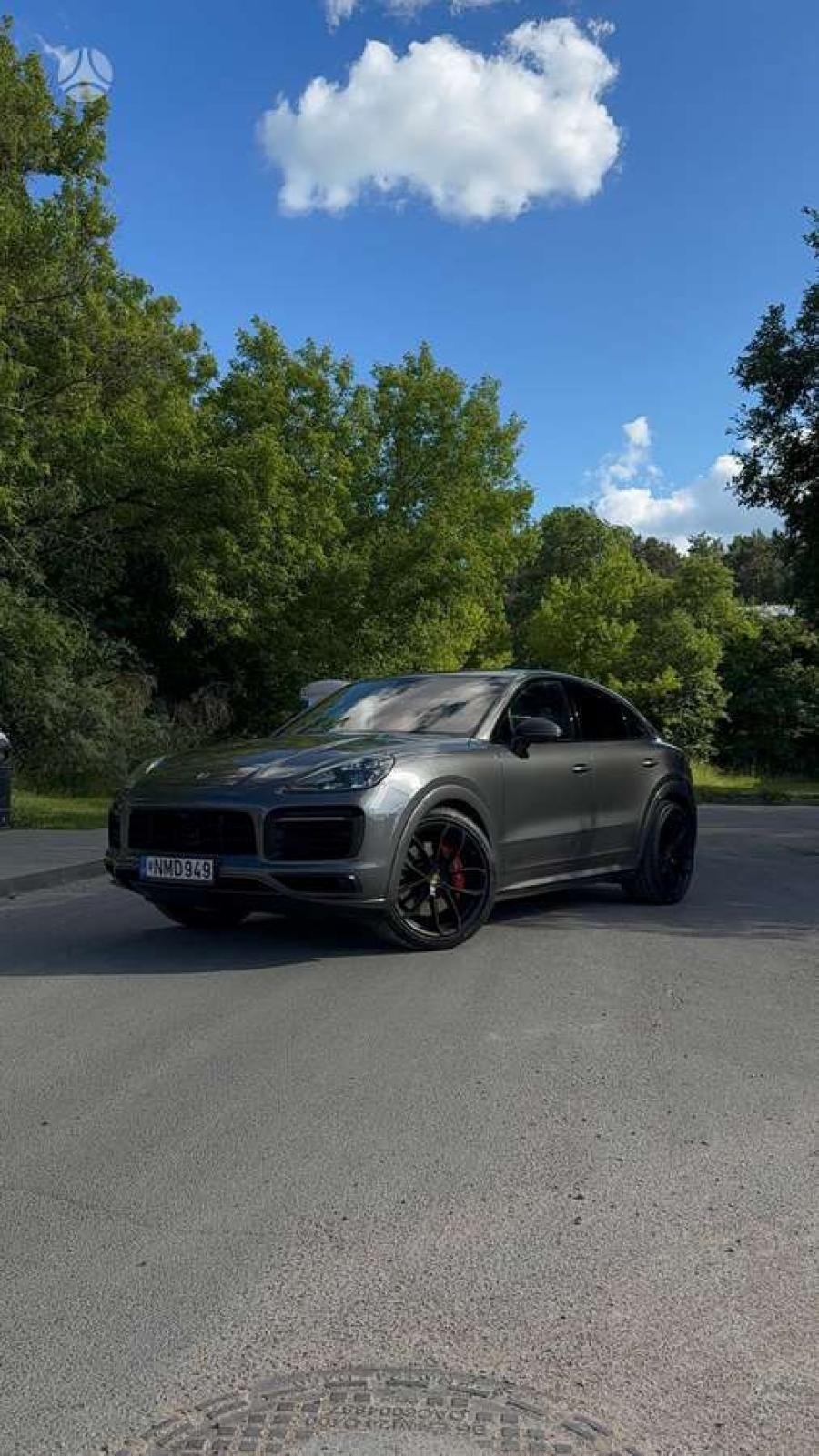 Grey Porsche Cayenne Coupe 2020 in Vilnius, with an engine capacity of 4.00 L and mileage of 110 thousand km for 76000 €, photo 6 on AUTOMOTO.COM.LV