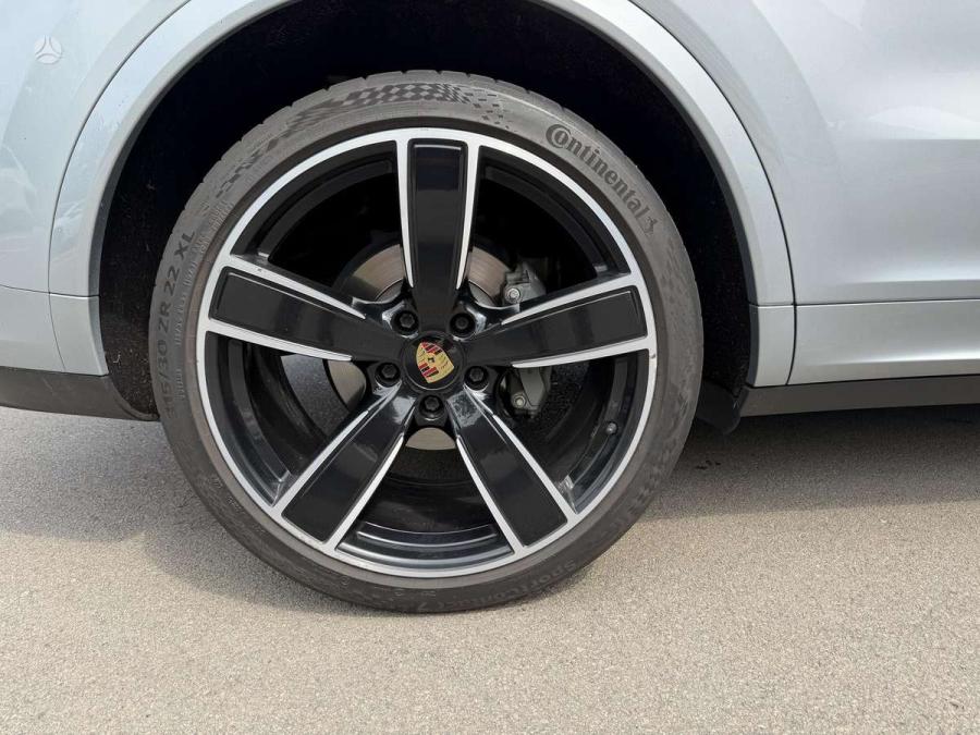 Серый Порше Cayenne Coupe 2020 в Вильнюс, объемом двигателя 2.90 л и пробегом 94 тыс. км за 62000 €, фото 11 на AUTOMOTO.COM.LV