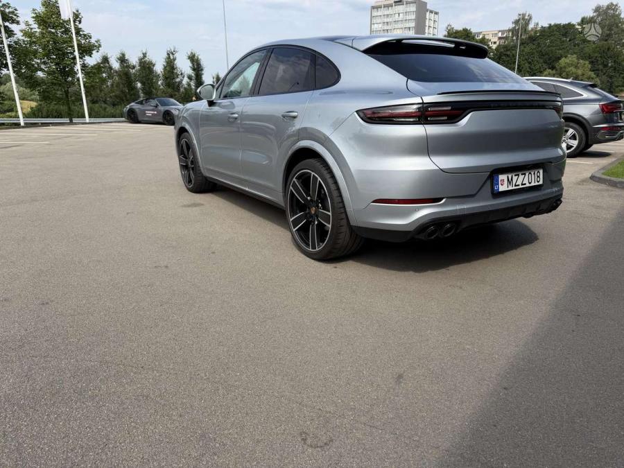 Серый Порше Cayenne Coupe 2020 в Вильнюс, объемом двигателя 2.90 л и пробегом 94 тыс. км за 62000 €, фото 17 на AUTOMOTO.COM.LV