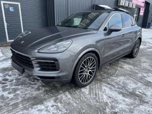 Grey Porsche Cayenne Coupe 2021 in Alytus, with an engine capacity of 3.00 L and mileage of 75 thousand km for 55500 €, photo  on AUTOMOTO.COM.LV