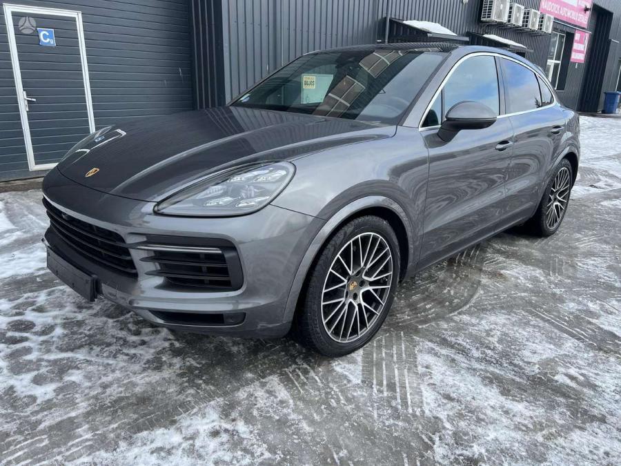 Pelēks Porsche Cayenne Coupe 2021 Alīta, ar dzinēja tilpumu 3.00 L un nobraukumu 75 tūkst. km par 55500 €, foto 1 vietnē AUTOMOTO.COM.LV