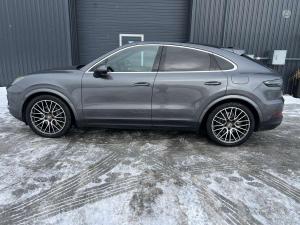 Pelēks Porsche Cayenne Coupe 2021 Alīta, ar dzinēja tilpumu 3.00 L un nobraukumu 75 tūkst. km par 55500 €, foto 3 vietnē AUTOMOTO.COM.LV