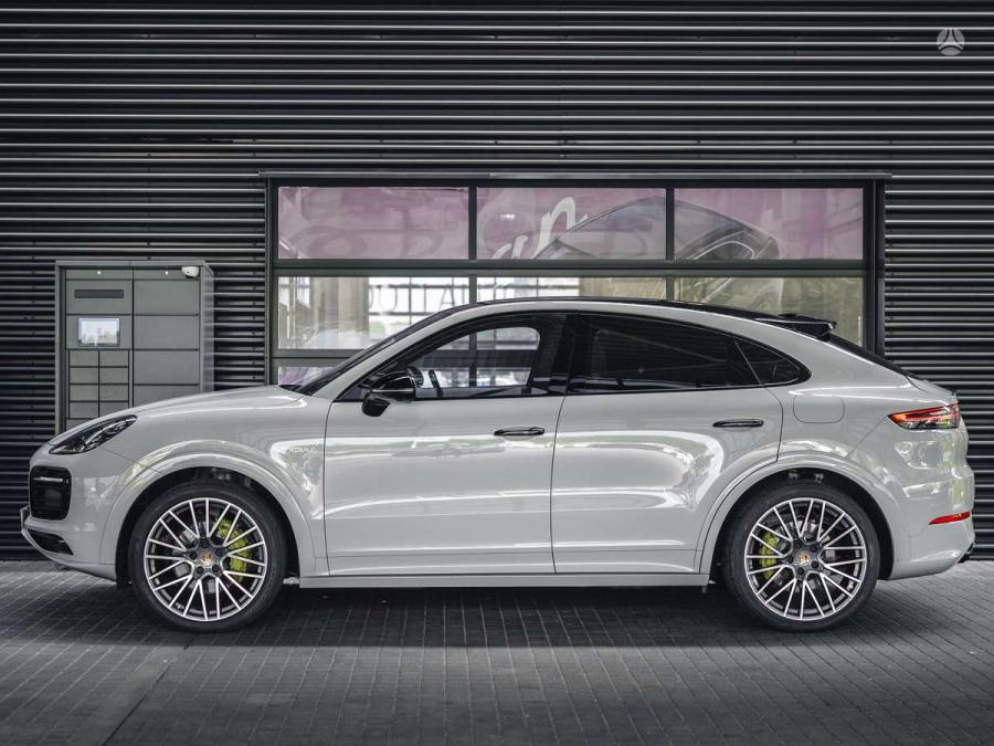 Серый Порше Cayenne Coupe 2021 в Вильнюс, объемом двигателя 0.00 л и пробегом 70 тыс. км за 69911 €, фото 3 на AUTOMOTO.COM.LV