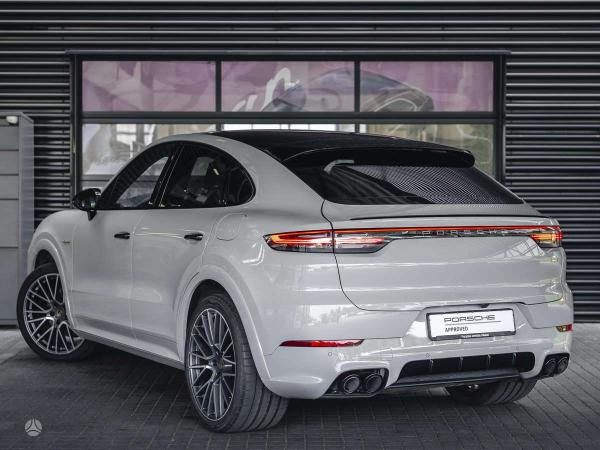 Pelēks Porsche Cayenne Coupe 2021 Viļņa, ar dzinēja tilpumu 0.00 L un nobraukumu 70 tūkst. km par 69911 €, foto 3 vietnē AUTOMOTO.COM.LV